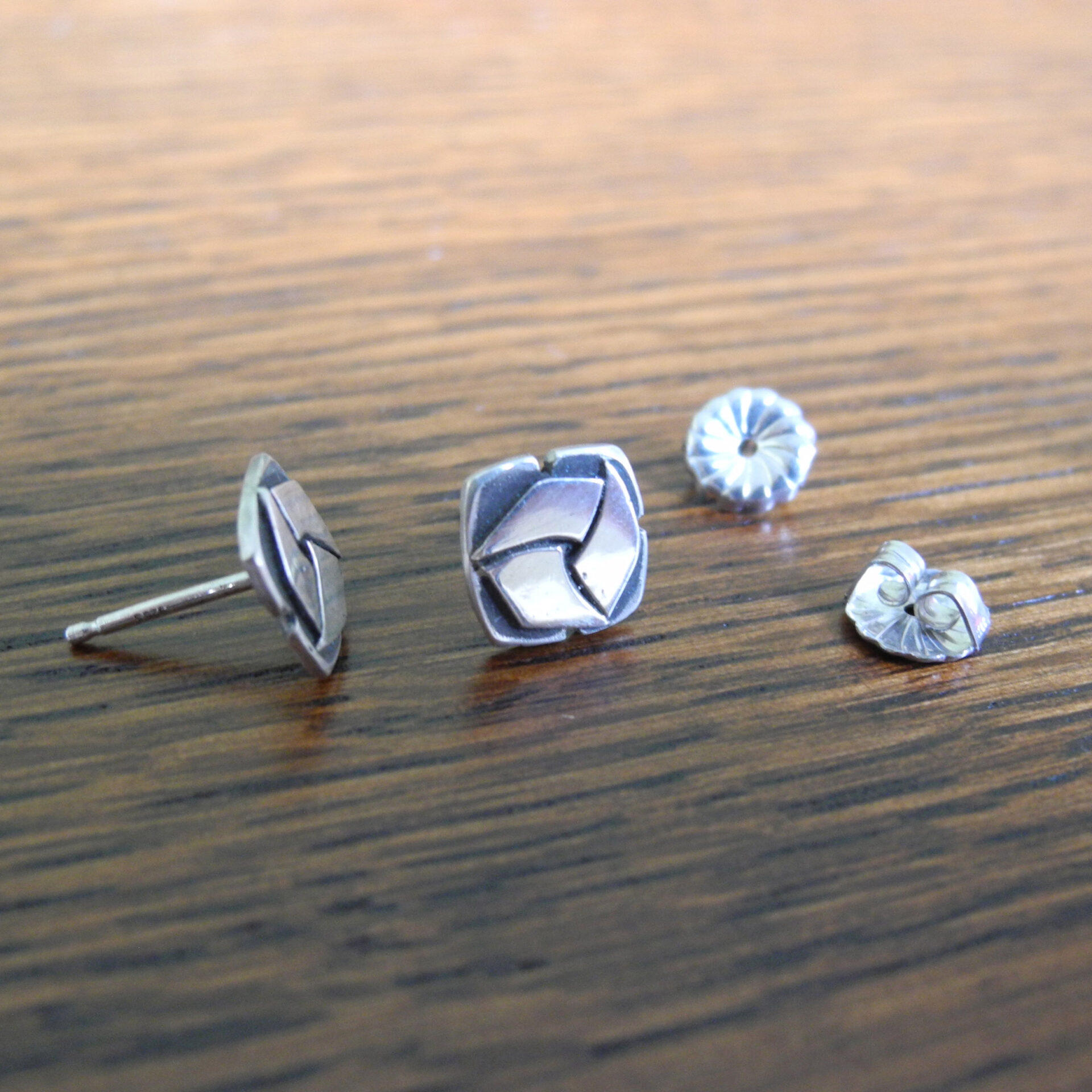 Sterling Silver Craftsman Rose Earrings – Stickley Museum